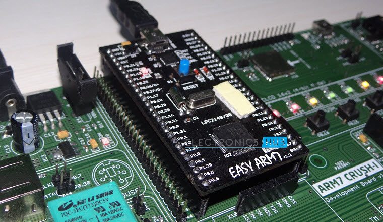 闪烁的led使用ARM7 LPC2148)电子中心bob多特蒙德官方下载 - BOB官方网站平台